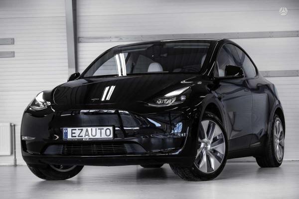 Melns Tesla Model Y 2023 Tukums, ar dzinēja tilpumu 0.00 L un nobraukumu 69 tūkst. km par 36990 €, foto 1 vietnē AUTOMOTO.COM.LV