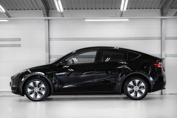 Melns Tesla Model Y 2023 Tukums, ar dzinēja tilpumu 0.00 L un nobraukumu 69 tūkst. km par 36990 €, foto 8 vietnē AUTOMOTO.COM.LV