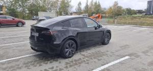 Черный Тесла Модель Y 2023 в Вильнюс, объемом двигателя 0.00 л и пробегом 39 тыс. км за 26900 €, фото 8 на AUTOMOTO.COM.LV