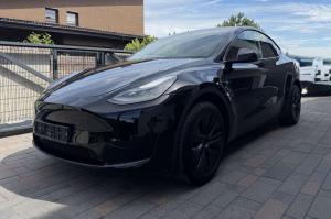 Melns Tesla Model Y 2024 Kauņa, ar dzinēja tilpumu 0.00 L un nobraukumu 16 tūkst. km par 37250 €, foto  vietnē AUTOMOTO.COM.LV