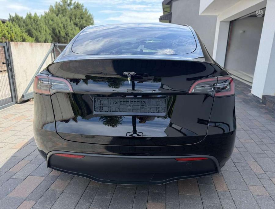 Melns Tesla Model Y 2024 Kauņa, ar dzinēja tilpumu 0.00 L un nobraukumu 16 tūkst. km par 37250 €, foto 10 vietnē AUTOMOTO.COM.LV