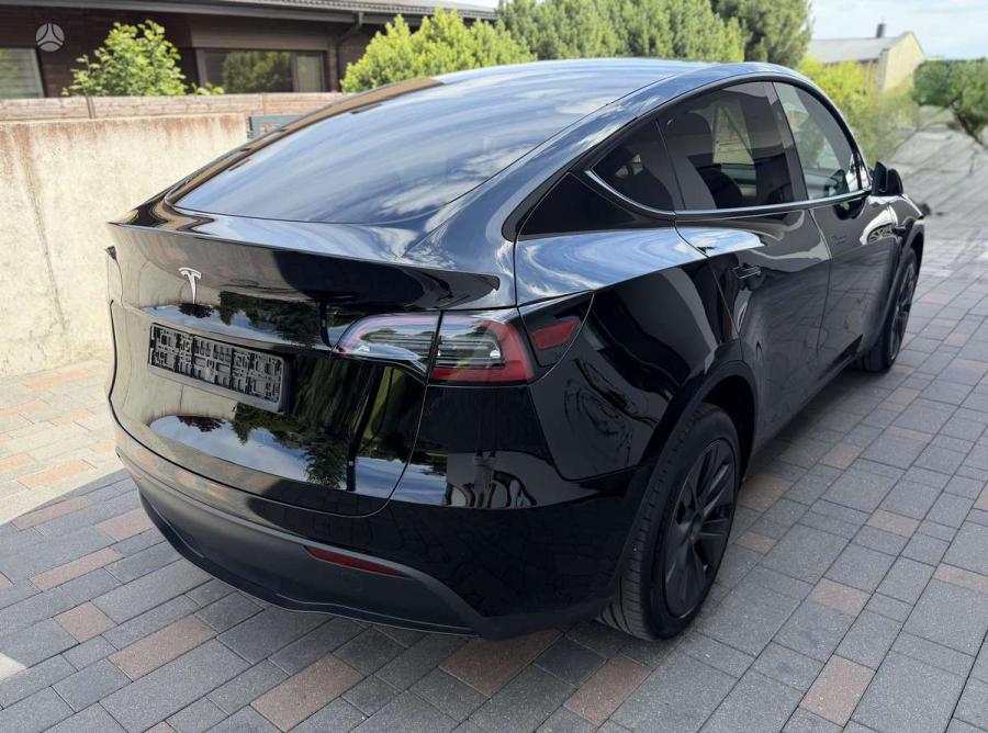 Melns Tesla Model Y 2024 Kauņa, ar dzinēja tilpumu 0.00 L un nobraukumu 16 tūkst. km par 37250 €, foto 11 vietnē AUTOMOTO.COM.LV