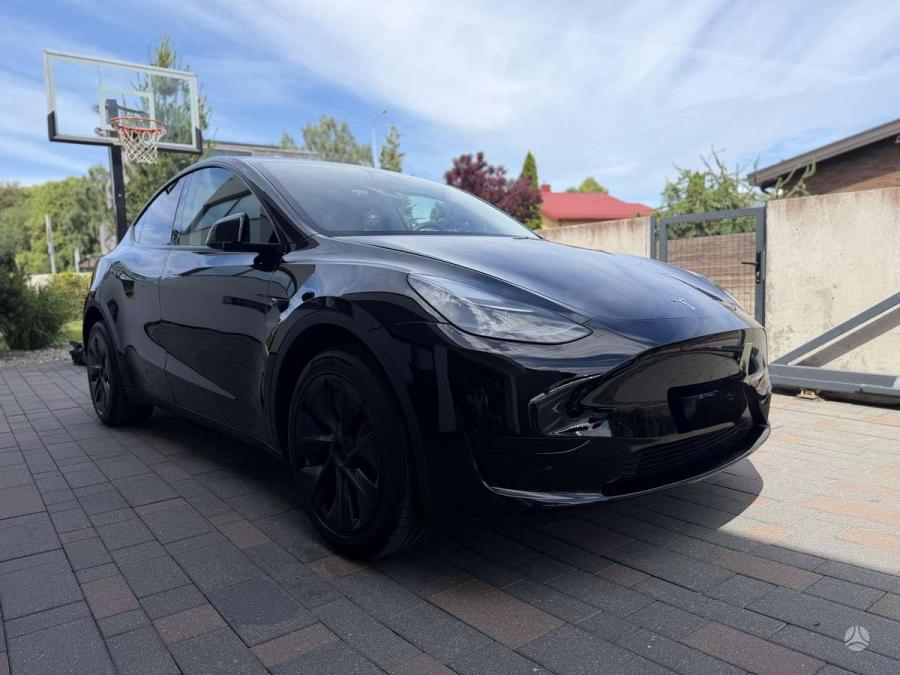 Melns Tesla Model Y 2024 Kauņa, ar dzinēja tilpumu 0.00 L un nobraukumu 16 tūkst. km par 37250 €, foto 17 vietnē AUTOMOTO.COM.LV
