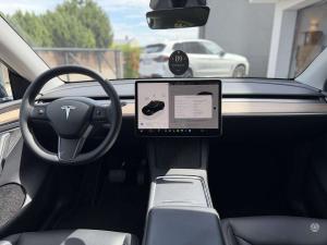 Melns Tesla Model Y 2024 Kauņa, ar dzinēja tilpumu 0.00 L un nobraukumu 16 tūkst. km par 37250 €, foto 20 vietnē AUTOMOTO.COM.LV