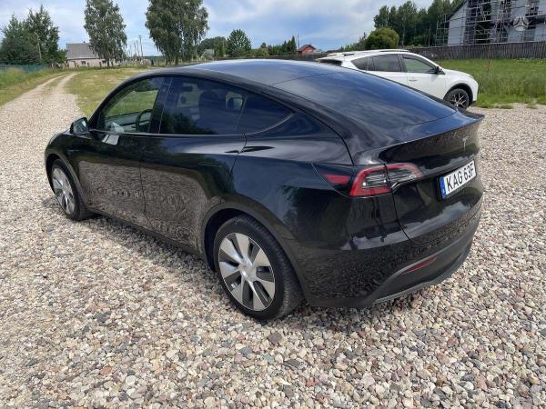 Melns Tesla Model Y 2024 Viļņa, ar dzinēja tilpumu 0.00 L un nobraukumu 195 tūkst. km par 25900 €, foto 7 vietnē AUTOMOTO.COM.LV