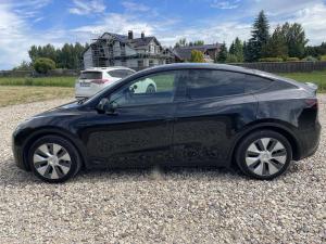 Black Tesla Model Y 2024 in Vilnius, with an engine capacity of 0.00 L and mileage of 195 thousand km for 25900 €, photo 10 on AUTOMOTO.COM.LV