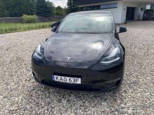 Black Tesla Model Y 2024 in Vilnius, with an engine capacity of 0.00 L and mileage of 195 thousand km for 25900 €, photo 14 on AUTOMOTO.COM.LV
