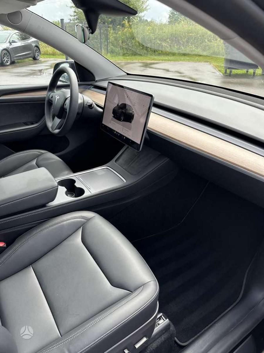 Melns Tesla Model Y 2024 Viļņa, ar dzinēja tilpumu 0.00 L un nobraukumu 57 tūkst. km par 35850 €, foto 16 vietnē AUTOMOTO.COM.LV