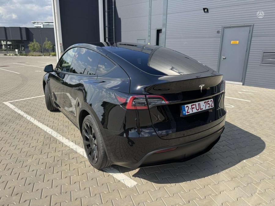 Melns Tesla Model Y 2024 Kauņa, ar dzinēja tilpumu 0.00 L un nobraukumu 42 tūkst. km par 35000 €, foto 6 vietnē AUTOMOTO.COM.LV