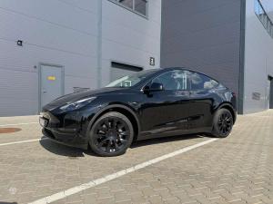 Melns Tesla Model Y 2024 Kauņa, ar dzinēja tilpumu 0.00 L un nobraukumu 42 tūkst. km par 35000 €, foto 8 vietnē AUTOMOTO.COM.LV