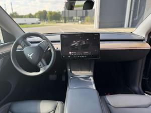 Melns Tesla Model Y 2024 Kauņa, ar dzinēja tilpumu 0.00 L un nobraukumu 42 tūkst. km par 35000 €, foto 9 vietnē AUTOMOTO.COM.LV