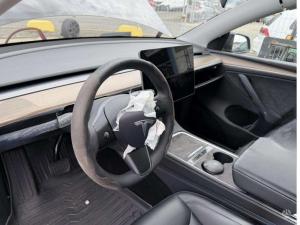 Черный Тесла Модель Y 2024 в Каунас, объемом двигателя 0.00 л и пробегом 131 тыс. км за 21900 €, фото 13 на AUTOMOTO.COM.LV