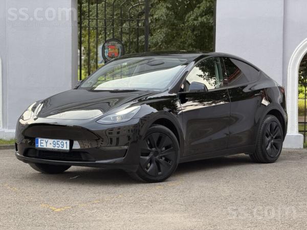Черный Тесла Модель Y 2024 в Елгава, объемом двигателя 0.00 л и пробегом 26 тыс. км за 36300 €, фото 1 на AUTOMOTO.COM.LV