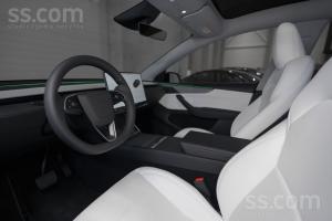 Melns Tesla Model Y 2025 Rīga, ar dzinēja tilpumu 0.00 L un nobraukumu 115 tūkst. km par 60490 €, foto 10 vietnē AUTOMOTO.COM.LV