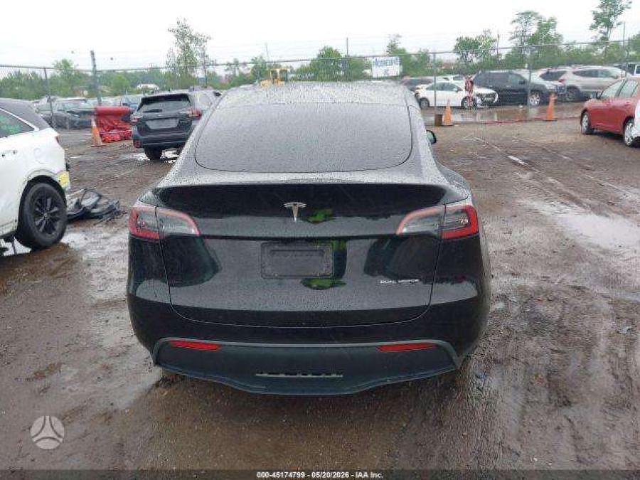 Melns Tesla Model Y 2025 Viļņa, ar dzinēja tilpumu 0.00 L un nobraukumu 108 tūkst. km par 17900 €, foto 8 vietnē AUTOMOTO.COM.LV