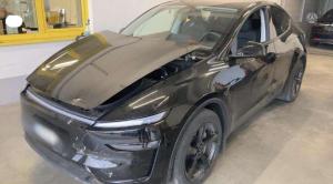 Black Tesla Model Y 2025 in Klaipeda, with an engine capacity of 0.00 L and mileage of 19 thousand km for 25800 €, photo  on AUTOMOTO.COM.LV