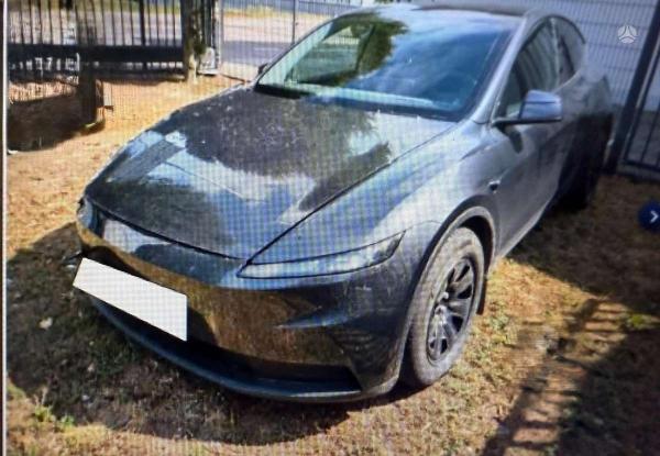 Melns Tesla Model Y 2026 Kauņa, ar dzinēja tilpumu 0.00 L un nobraukumu 6 tūkst. km par 27900 €, foto 1 vietnē AUTOMOTO.COM.LV