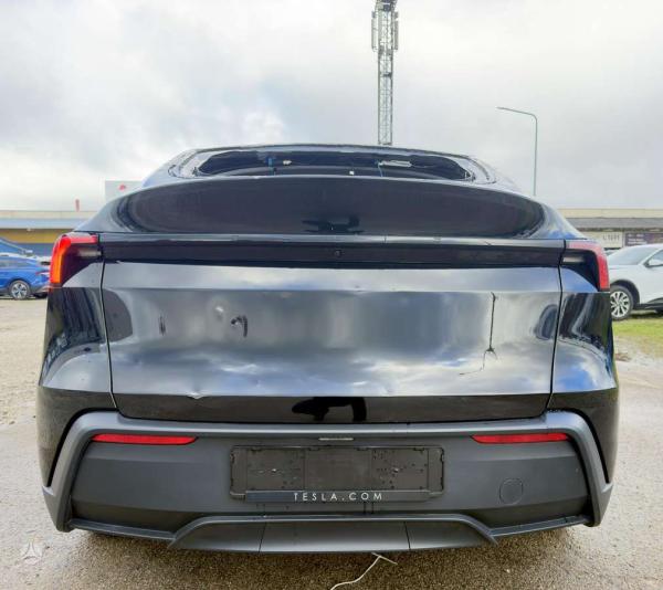 Melns Tesla Model Y 2026 Šauļi, ar dzinēja tilpumu 0.00 L un nobraukumu 10 tūkst. km par 28950 €, foto 6 vietnē AUTOMOTO.COM.LV