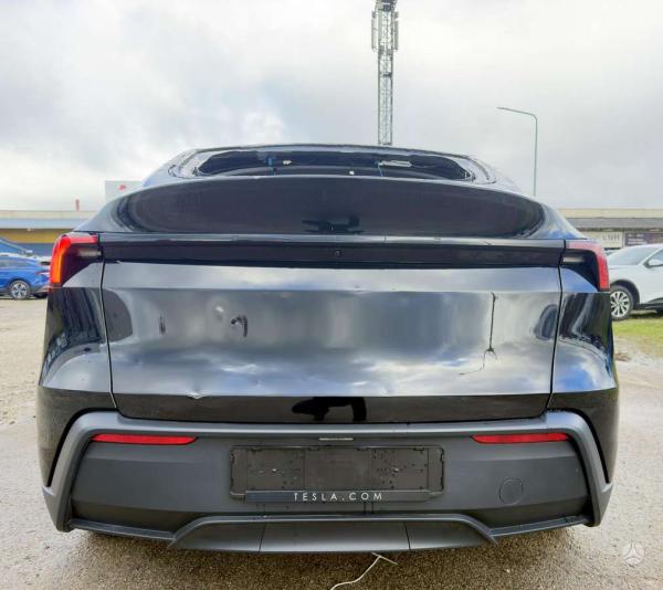 Melns Tesla Model Y 2026 Šauļi, ar dzinēja tilpumu 0.00 L un nobraukumu 21 tūkst. km par 27950 €, foto 6 vietnē AUTOMOTO.COM.LV