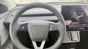 Black Tesla Model Y 2026 in Siauliai, with an engine capacity of 0.00 L and mileage of 21 thousand km for 27950 €, photo 13 on AUTOMOTO.COM.LV