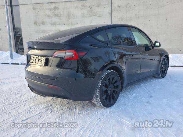 Melns Tesla Model Y 2021 Viljandi, ar dzinēja tilpumu 0.00 L un nobraukumu 87 tūkst. km par 32999 €, foto 4 vietnē AUTOMOTO.COM.LV