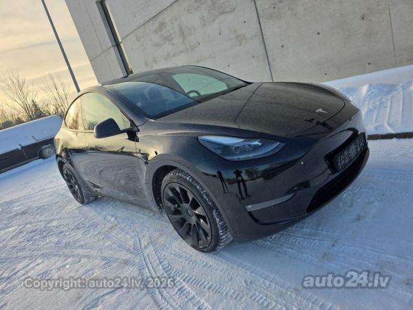 Melns Tesla Model Y 2021 Viljandi, ar dzinēja tilpumu 0.00 L un nobraukumu 87 tūkst. km par 32999 €, foto 8 vietnē AUTOMOTO.COM.LV