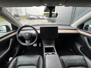 Black Tesla Model Y 2021 in Tallinn, with an engine capacity of 0.00 L and mileage of 98 thousand km for 28900 €, photo 11 on AUTOMOTO.COM.LV