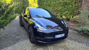 Black Tesla Model Y 2021 in Jurmala, with an engine capacity of 0.00 L and mileage of 70 thousand km for 29500 €, photo  on AUTOMOTO.COM.LV