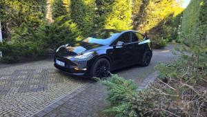 Melns Tesla Model Y 2021 Jūrmala, ar dzinēja tilpumu 0.00 L un nobraukumu 70 tūkst. km par 29500 €, foto 3 vietnē AUTOMOTO.COM.LV