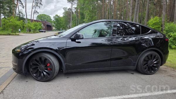 Melns Tesla Model Y 2021 Jūrmala, ar dzinēja tilpumu 0.00 L un nobraukumu 70 tūkst. km par 29500 €, foto 2 vietnē AUTOMOTO.COM.LV