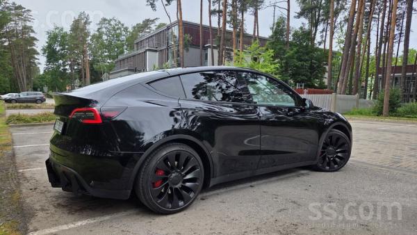 Melns Tesla Model Y 2021 Jūrmala, ar dzinēja tilpumu 0.00 L un nobraukumu 70 tūkst. km par 29500 €, foto 6 vietnē AUTOMOTO.COM.LV
