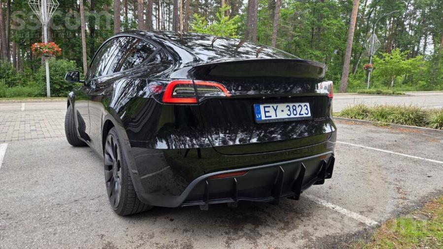 Melns Tesla Model Y 2021 Jūrmala, ar dzinēja tilpumu 0.00 L un nobraukumu 70 tūkst. km par 29500 €, foto 5 vietnē AUTOMOTO.COM.LV