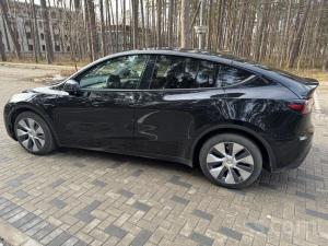 Melns Tesla Model Y 2021 Rīga, ar dzinēja tilpumu 0.00 L un nobraukumu 129 tūkst. km par 30900 €, foto 5 vietnē AUTOMOTO.COM.LV