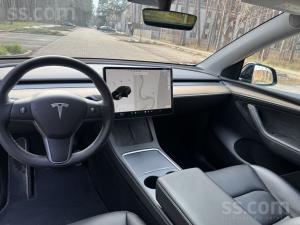 Melns Tesla Model Y 2021 Rīga, ar dzinēja tilpumu 0.00 L un nobraukumu 129 tūkst. km par 30900 €, foto 14 vietnē AUTOMOTO.COM.LV