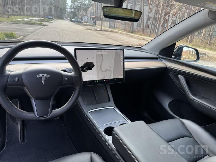 Melns Tesla Model Y 2021 Rīga, ar dzinēja tilpumu 0.00 L un nobraukumu 129 tūkst. km par 30900 €, foto 14 vietnē AUTOMOTO.COM.LV