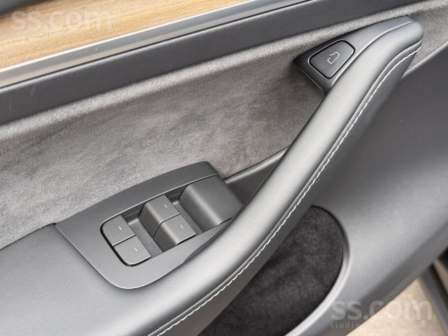 Melns Tesla Model Y 2021 Jūrmala, ar dzinēja tilpumu 0.00 L un nobraukumu 0 tūkst. km par 29950 €, foto 27 vietnē AUTOMOTO.COM.LV