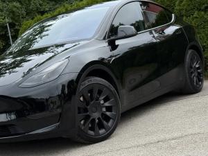 Melns Tesla Model Y 2021 Jūrmala, ar dzinēja tilpumu 0.00 L un nobraukumu 87 tūkst. km par 29950 €, foto 4 vietnē AUTOMOTO.COM.LV