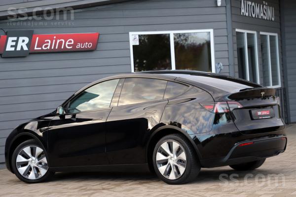 Tesla Model Y 2021 Tukums vietnē Melns Tesla Model Y 2021 Tukums, ar dzinēja tilpumu 0.00 L un nobraukumu 102 tūkst. km par 30000 €, foto 7 vietnē AUTOMOTO.COM.LV