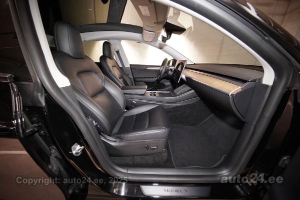 Melns Tesla Model Y 2022 Tallina, ar dzinēja tilpumu 0.00 L un nobraukumu 85 tūkst. km par 34990 €, foto 11 vietnē AUTOMOTO.COM.LV