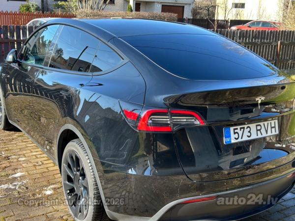 Black Tesla Model Y 2022 in Saue, with an engine capacity of 0.00 L and mileage of 75 thousand km for 36900 €, photo 5 on AUTOMOTO.COM.LV