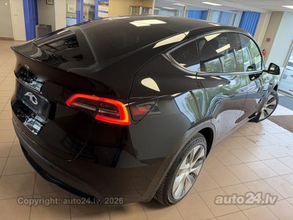 Melns Tesla Model Y 2022 Tartu, ar dzinēja tilpumu 0.00 L un nobraukumu 58 tūkst. km par 36899 €, foto 2 vietnē AUTOMOTO.COM.LV