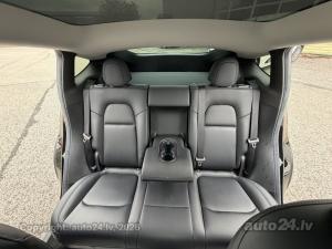 Melns Tesla Model Y 2022 Tartu, ar dzinēja tilpumu 0.00 L un nobraukumu 58 tūkst. km par 36899 €, foto 16 vietnē AUTOMOTO.COM.LV