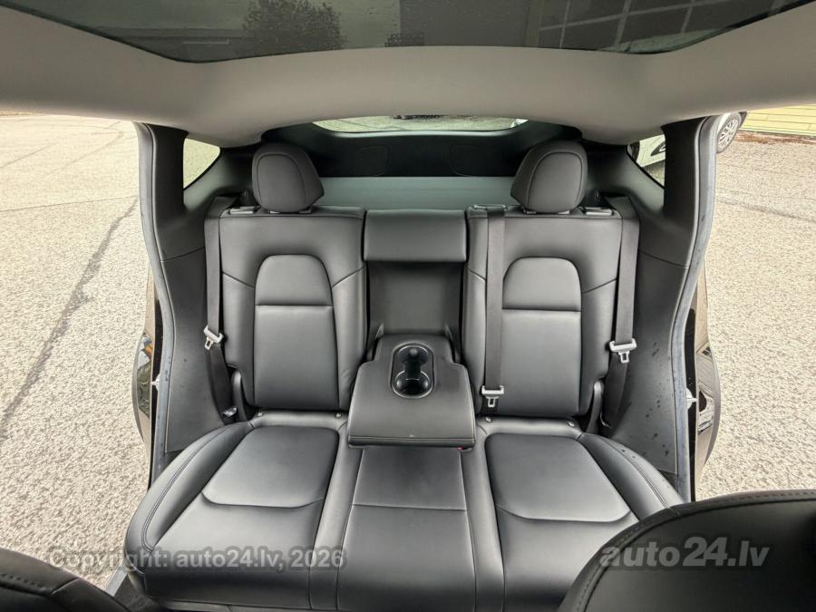 Melns Tesla Model Y 2022 Tartu, ar dzinēja tilpumu 0.00 L un nobraukumu 58 tūkst. km par 36899 €, foto 16 vietnē AUTOMOTO.COM.LV