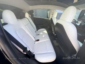 Black Tesla Model Y 2022 in Tallinn, with an engine capacity of 0.00 L and mileage of 93 thousand km for 34990 €, photo 9 on AUTOMOTO.COM.LV