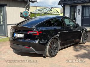 Melns Tesla Model Y 2022 Tallina, ar dzinēja tilpumu 0.00 L un nobraukumu 68 tūkst. km par 38500 €, foto 4 vietnē AUTOMOTO.COM.LV