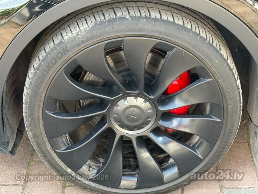 Melns Tesla Model Y 2022 Tallina, ar dzinēja tilpumu 0.00 L un nobraukumu 68 tūkst. km par 38500 €, foto 7 vietnē AUTOMOTO.COM.LV