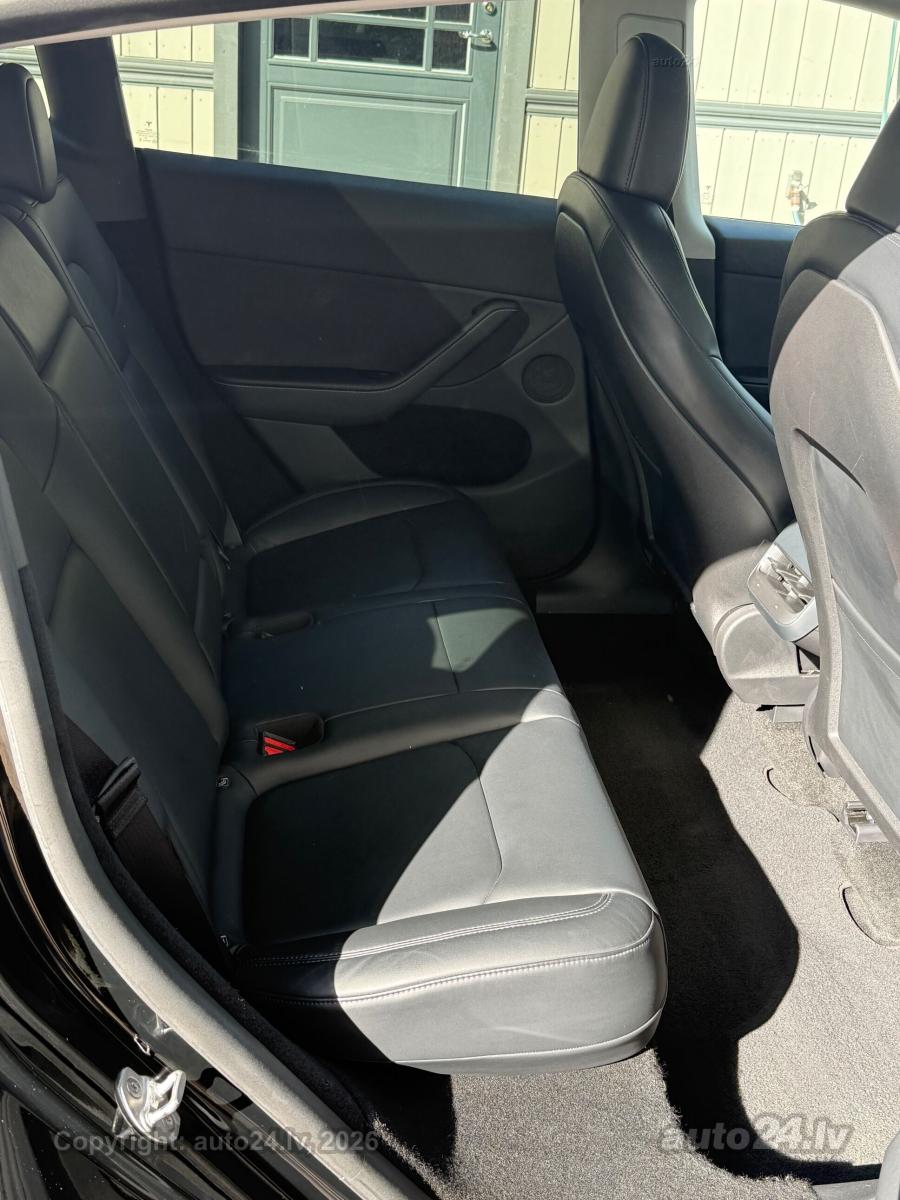 Melns Tesla Model Y 2022 Tallina, ar dzinēja tilpumu 0.00 L un nobraukumu 68 tūkst. km par 38500 €, foto 10 vietnē AUTOMOTO.COM.LV