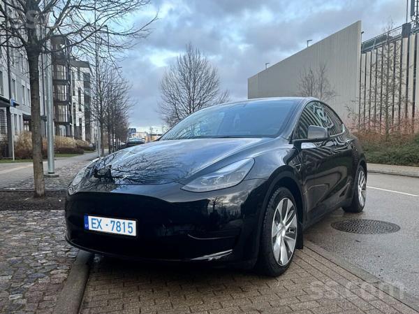 Черный Тесла Модель Y 2022 в Рига, объемом двигателя 0.00 л и пробегом 110 тыс. км за 30000 €, фото 1 на AUTOMOTO.COM.LV