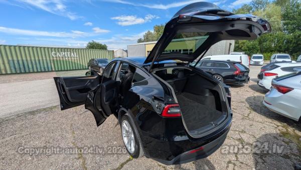 Melns Tesla Model Y 2022 Tartu, ar dzinēja tilpumu 0.00 L un nobraukumu 72 tūkst. km par 35999 €, foto 8 vietnē AUTOMOTO.COM.LV
