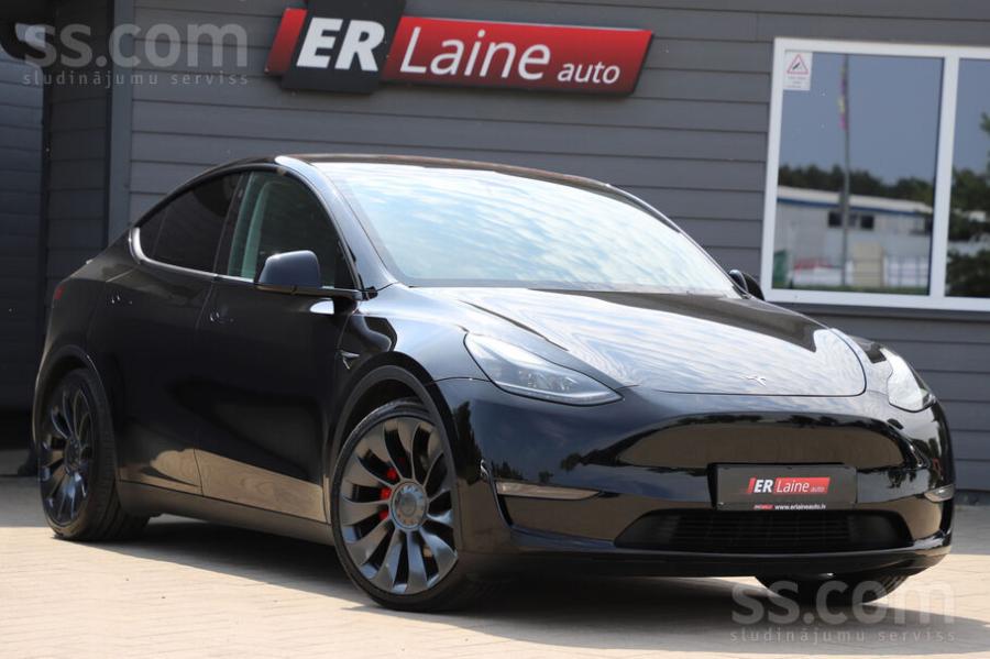 Melns Tesla Model Y 2022 Tukums, ar dzinēja tilpumu 0.00 L un nobraukumu 136 tūkst. km par 33000 €, foto 1 vietnē AUTOMOTO.COM.LV